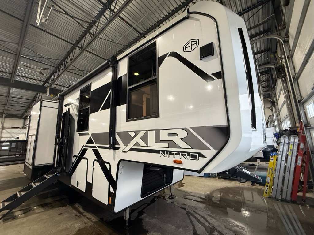 XLR Nitro 40BAR13 CARGO 2026 - VR Club Direct